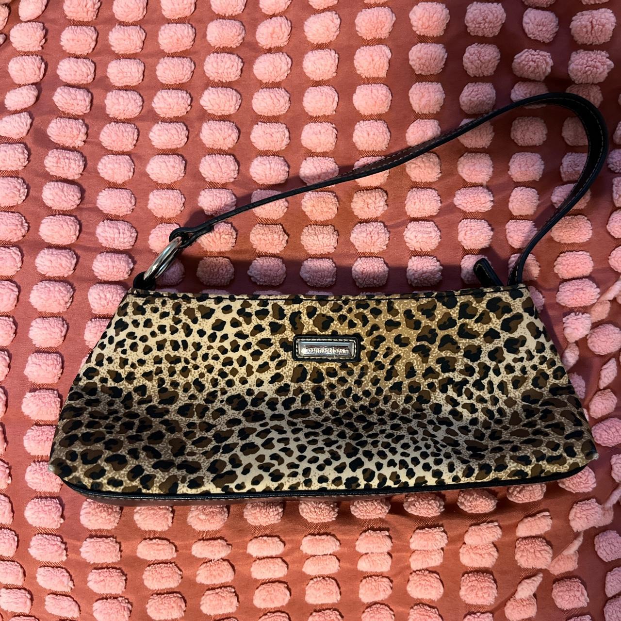 Cheetah print hand bag - Depop