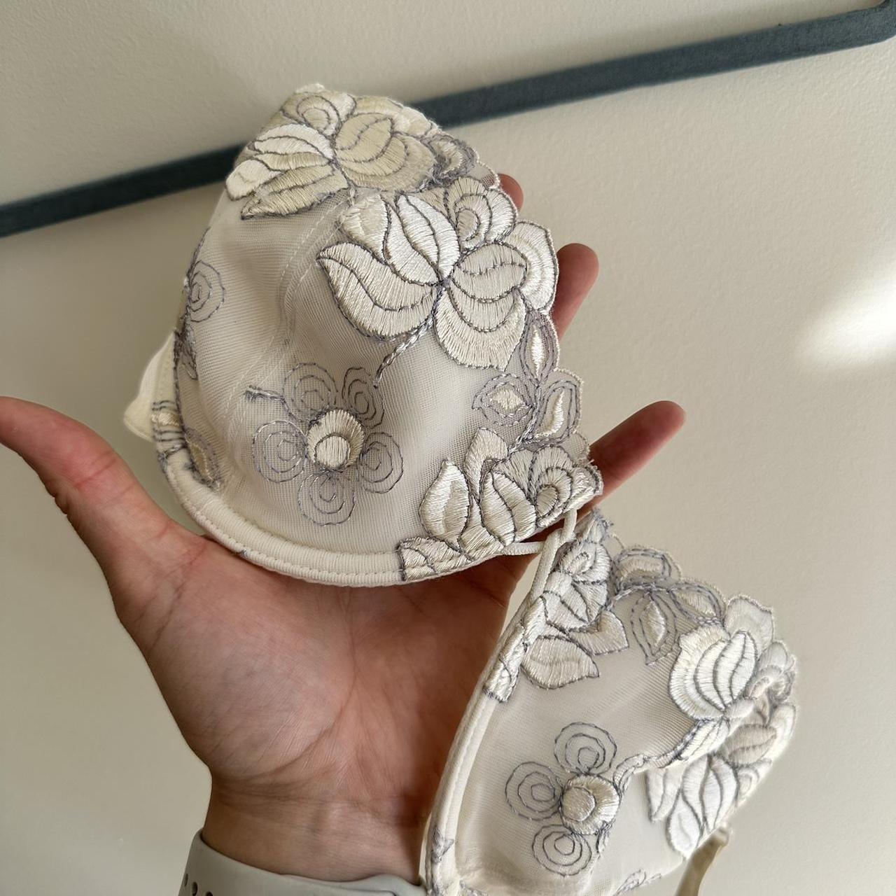 Ella bra 🌾 🌾 Auto-buy is on for ** UNTRACKED... - Depop