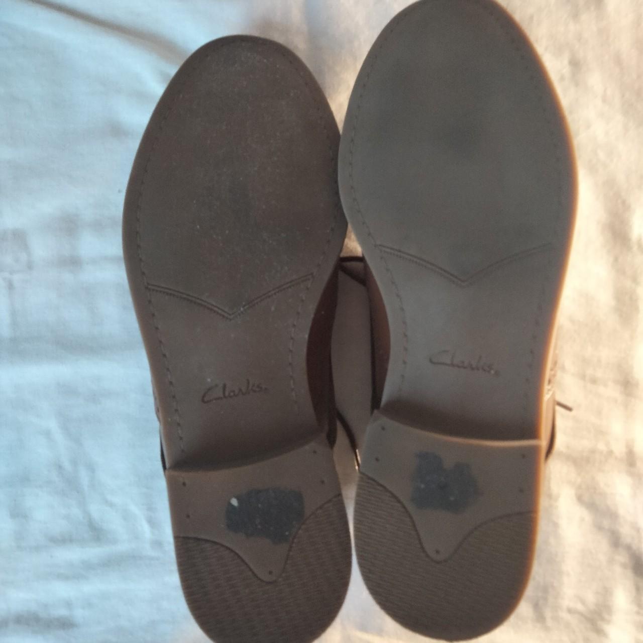 CLARKS WINGTIP SHOES 🥥 Tan coloured leather Oxford... - Depop