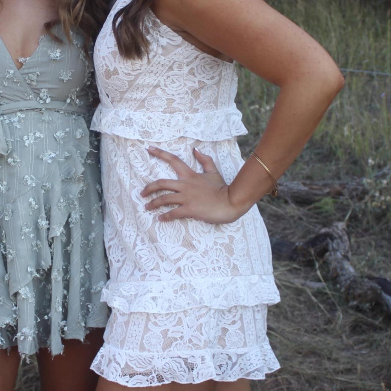 Showpo lace homecoming dress - Depop