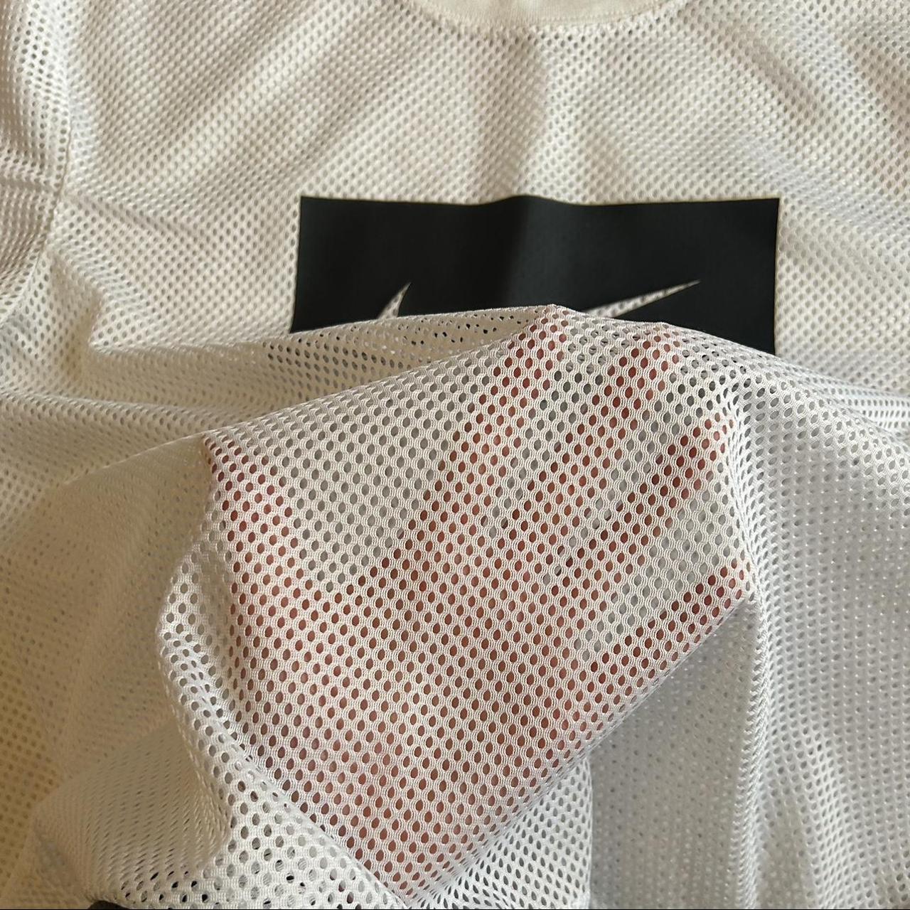 Nike Net T-Shirt Only worn twice - Depop