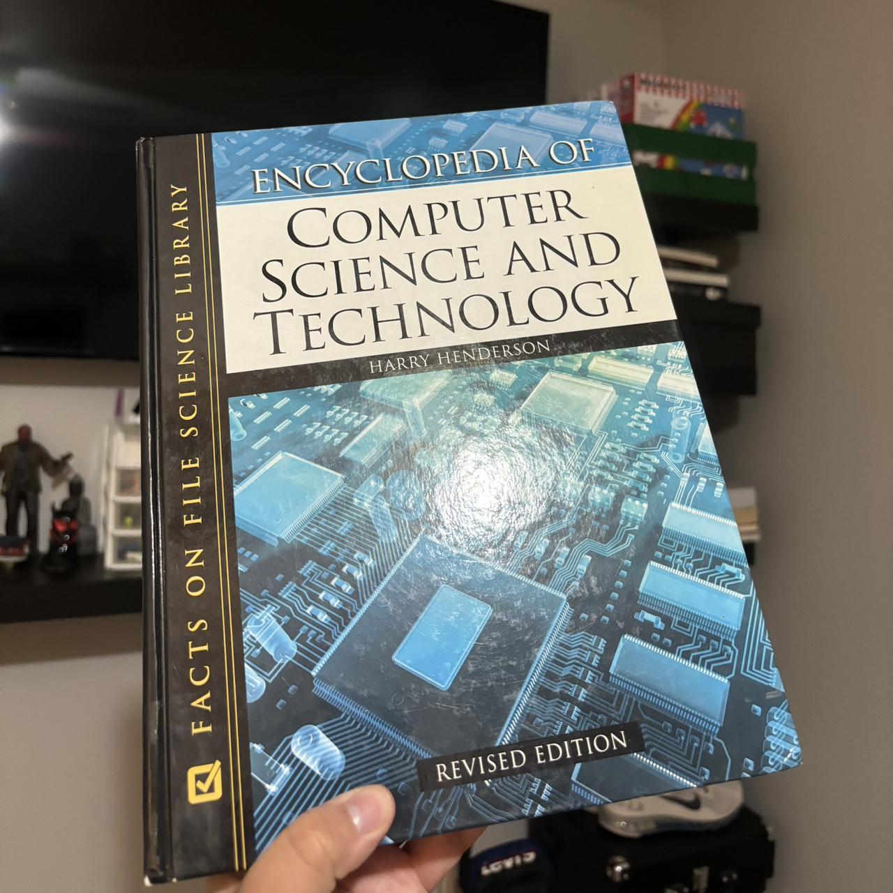 Computer Science & Science Encyclopedia 📖 Like new - Depop