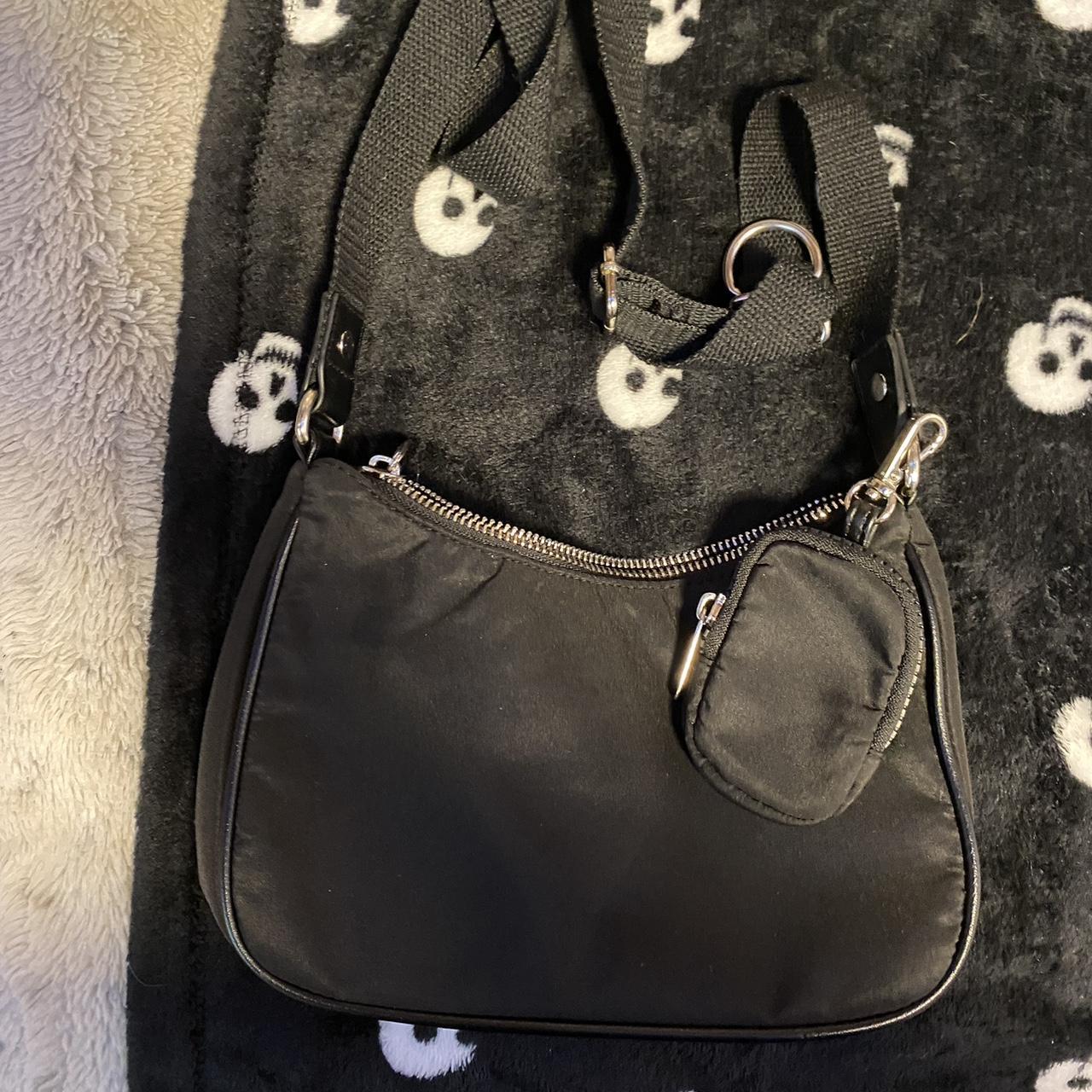 Simple black wild fable purse Worn a couple times... - Depop