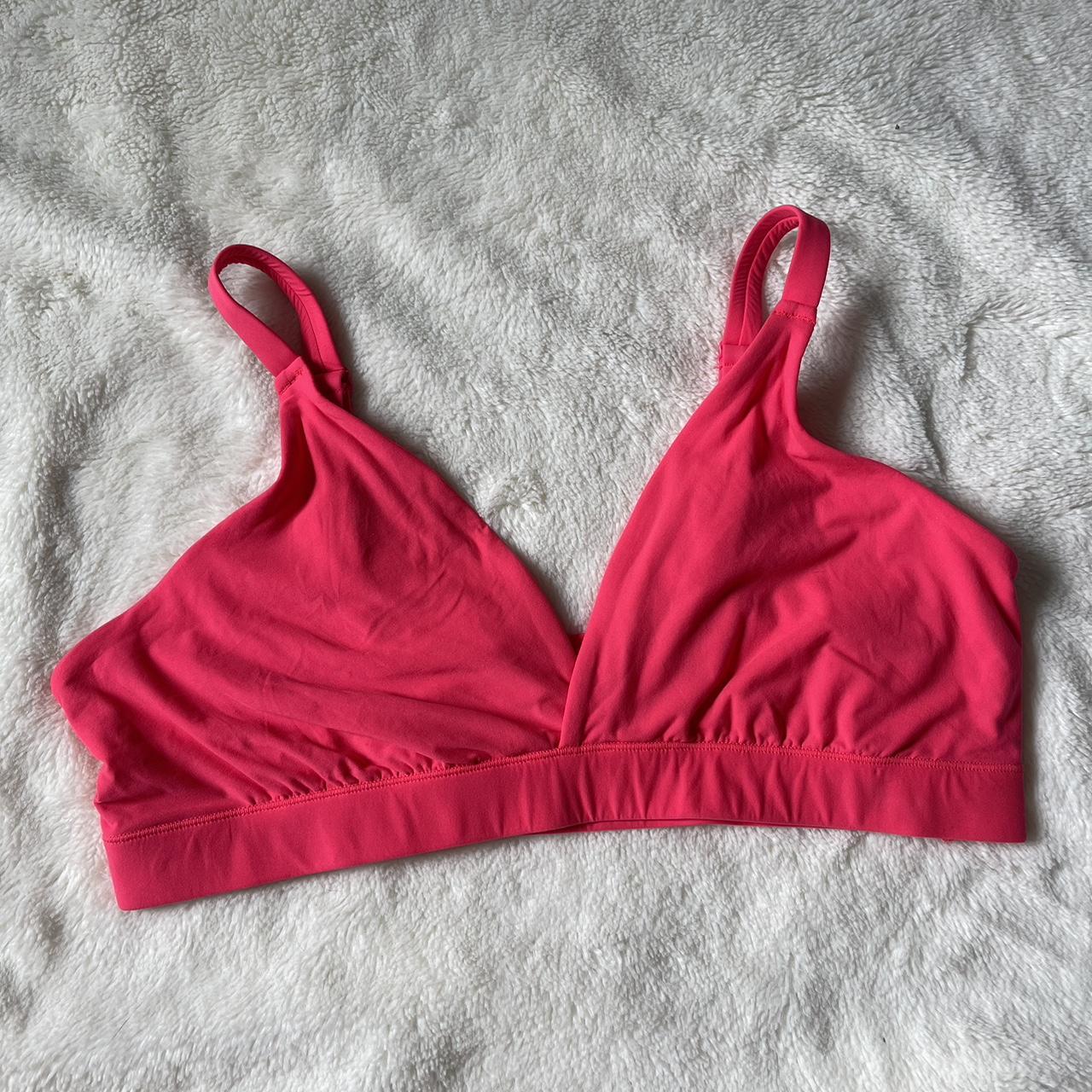 skims crossover bralette -no flaws -size chart in... - Depop