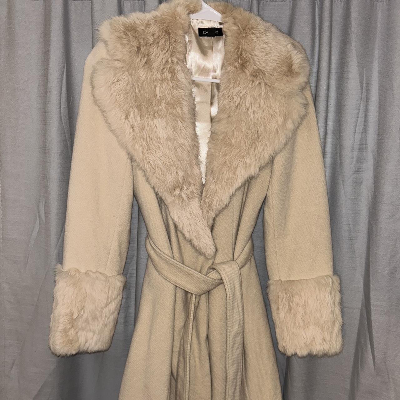 Bebe Fur Coat 39 inches long im 5’7 and a M-L Free... - Depop