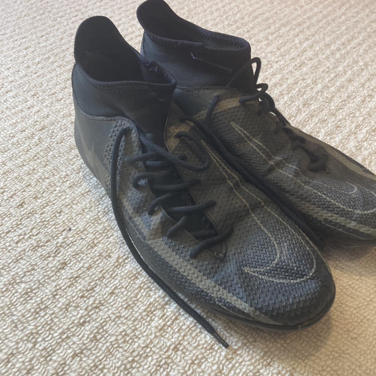 Nike Phantom football boots size 9. Used pair,... - Depop