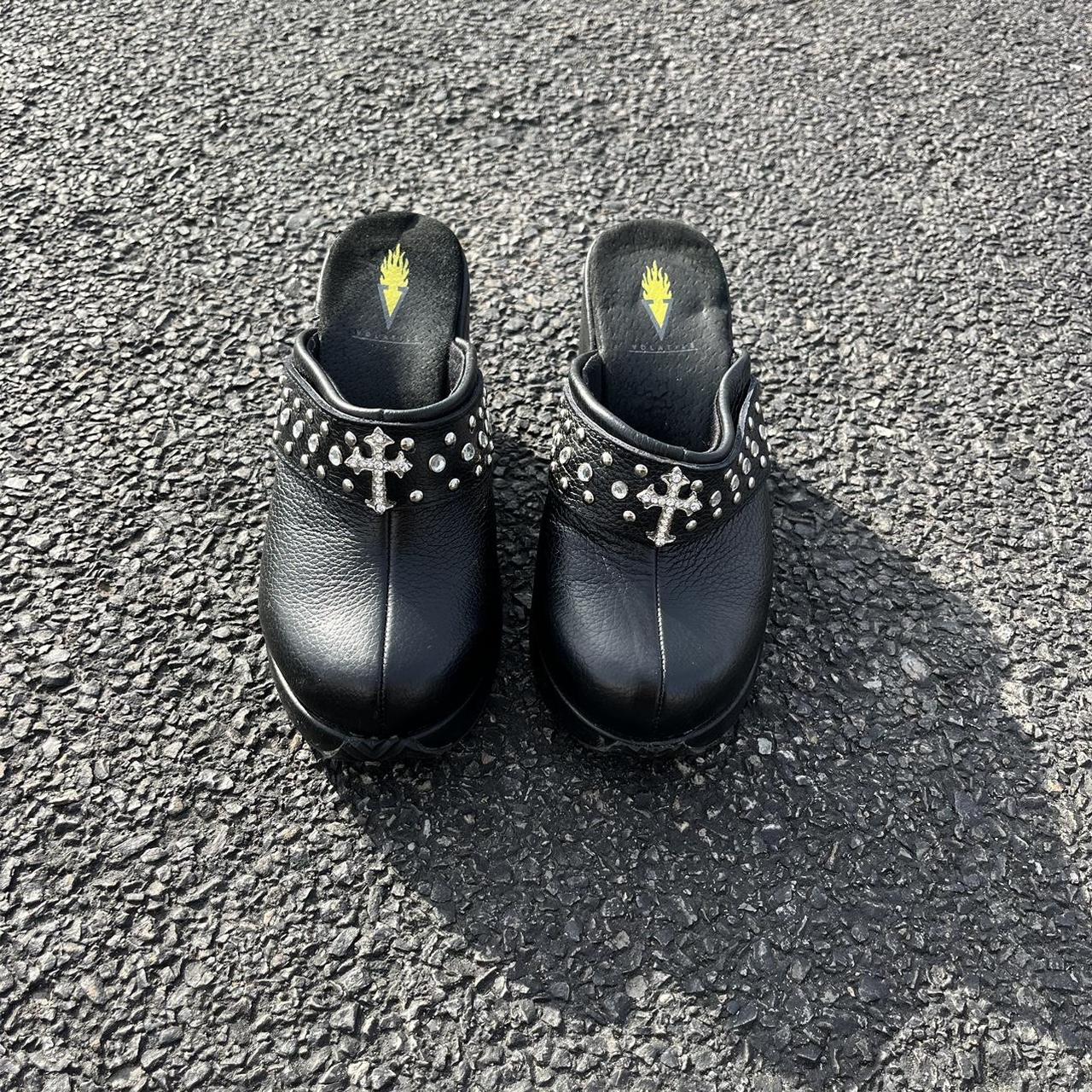 y2k Volatile cross clogs - size 6 - no flaws... - Depop