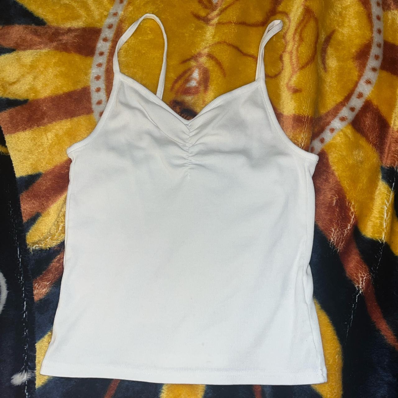 *MEDIUM H&M women’s basic white tank top *used but... - Depop