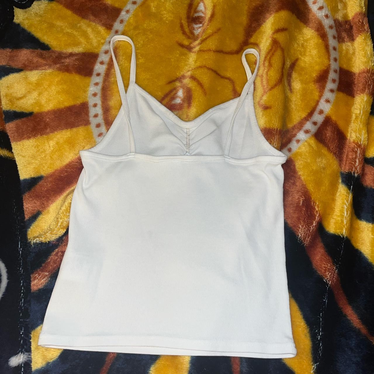 *MEDIUM H&M women’s basic white tank top *used but... - Depop
