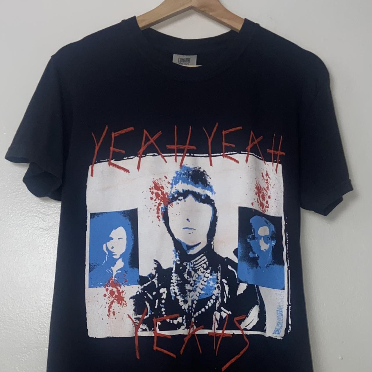 * 2022 YEAH YEAH YEAHS band tee shirt with photo... - Depop