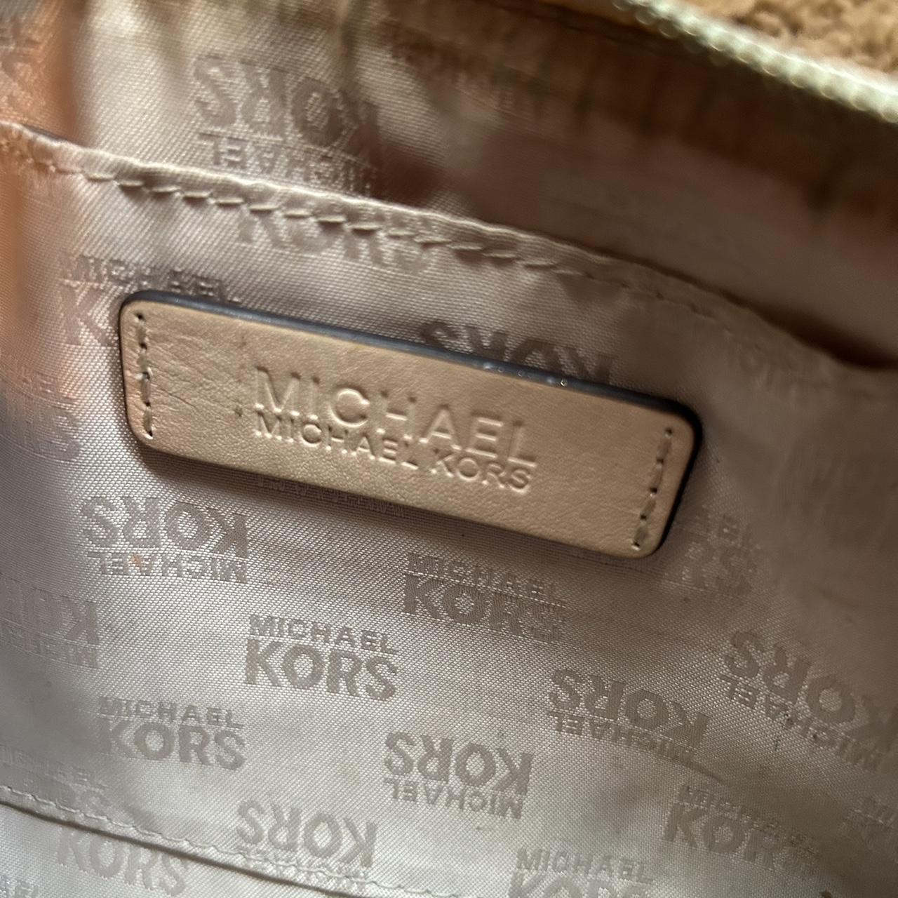 Micheal Kors Wristlet Wallet Super cute and has lots... - Depop