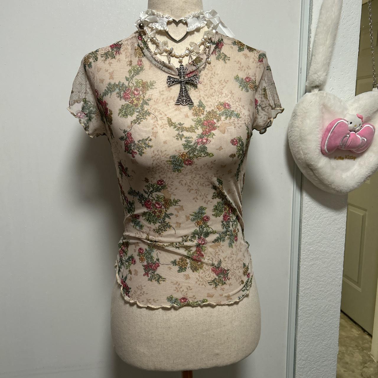 Very cute sheer flower 🌺 pattern top stretchy form... - Depop