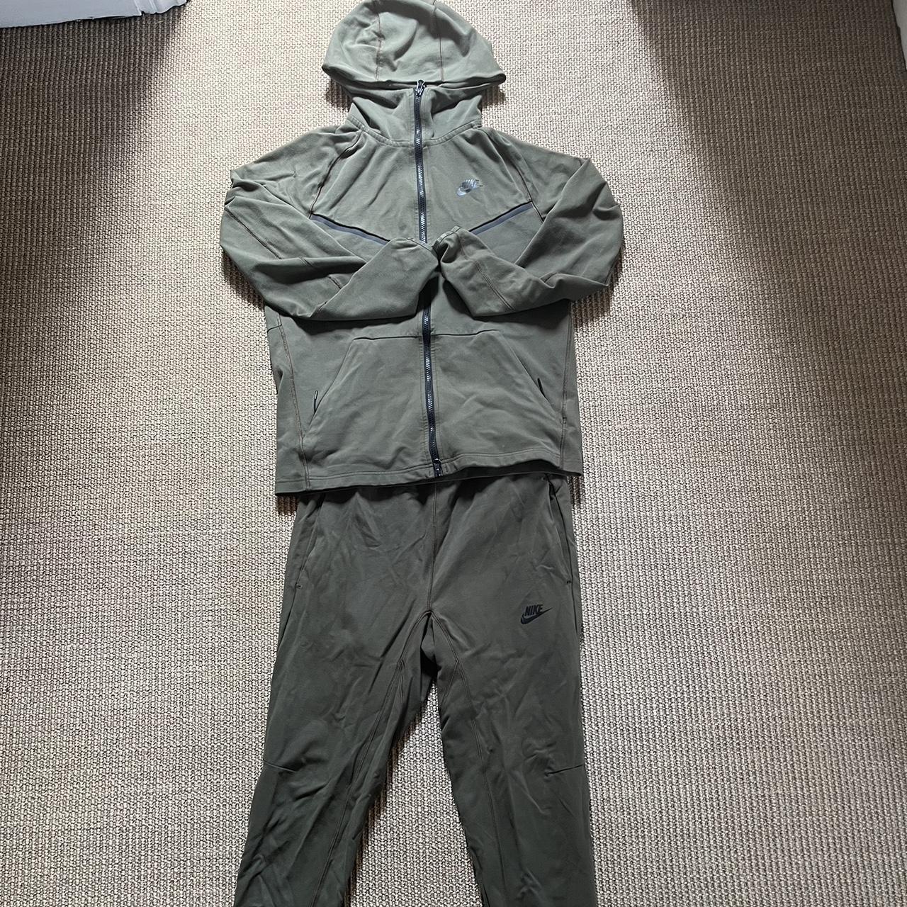 NIKE TECH OLIVE GREEN TECH HARDLY WORN AND... - Depop