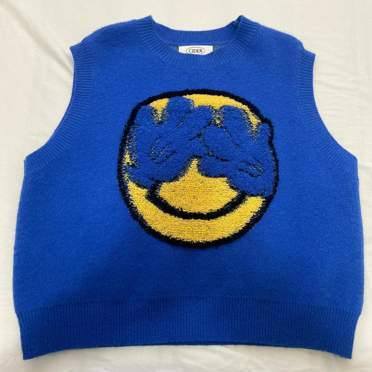 Cider blue smiley face knit vest! No size but could... - Depop