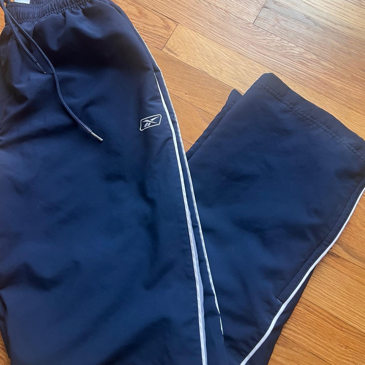 Medium vintage 2000s Navy blue Reebok... | Depop