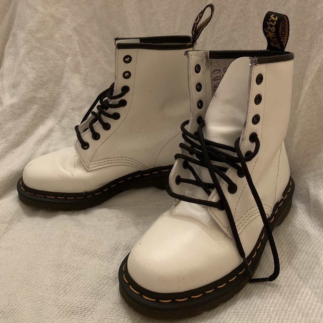 Women's White and Black Boots | Depop