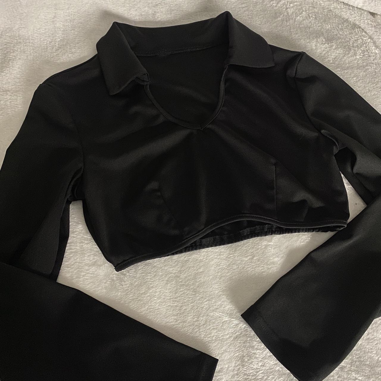 Really cute crop top with collar - Depop