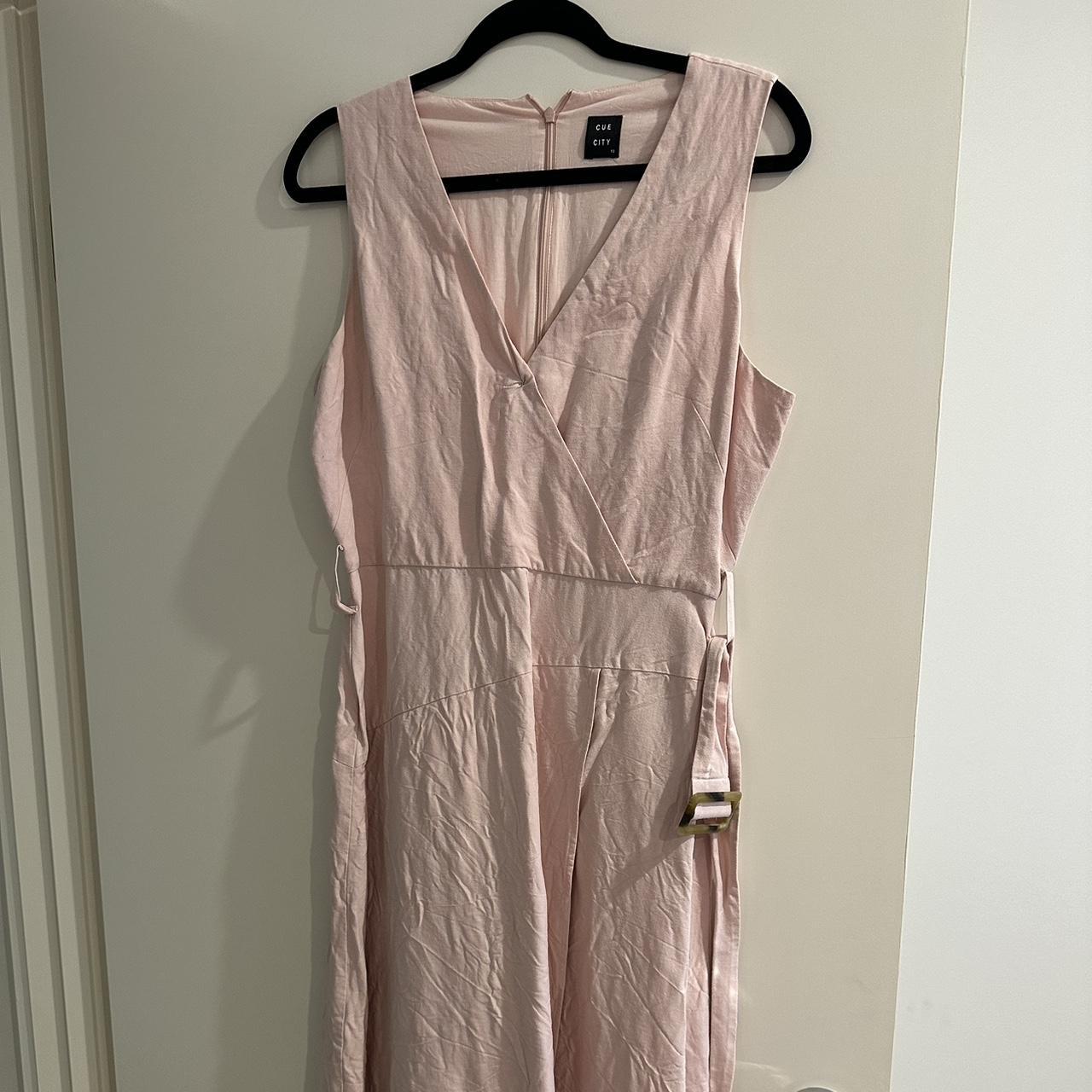 Cue soft pink linen midi dress - Depop