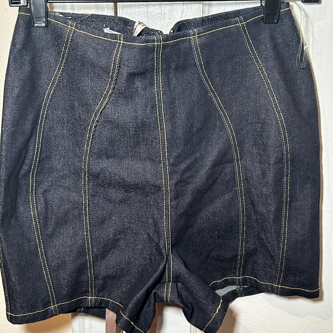 House of Cb high waisted stitched shorts - Depop