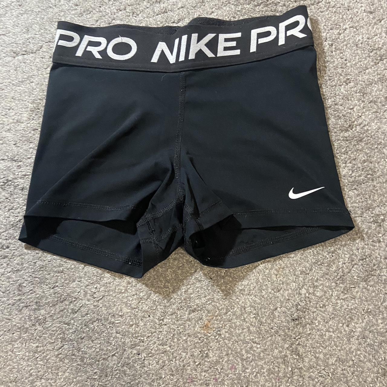 Xs nike pro shorts - Depop