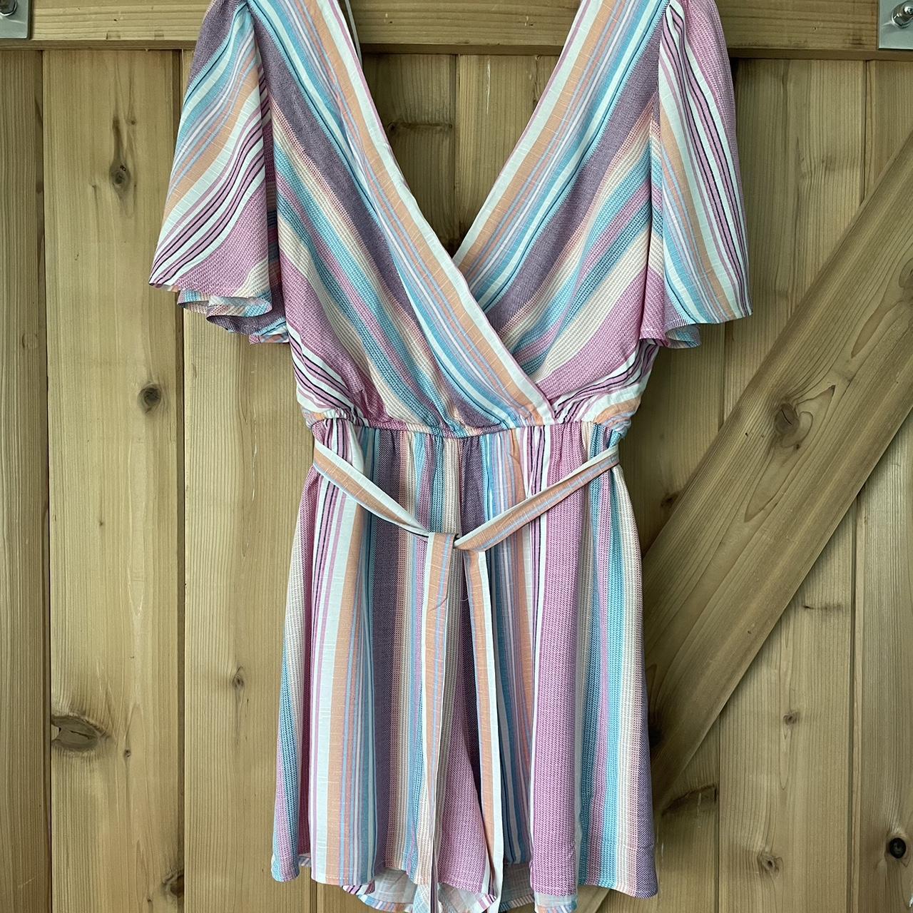 Colorful romper Size L - Depop