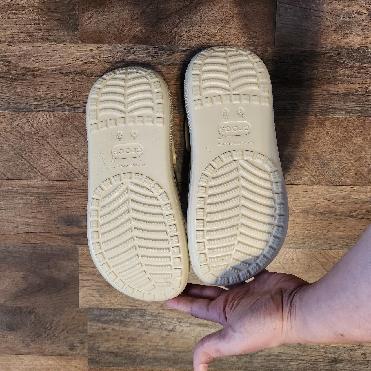 🗣 Crocs Crush Clog Super cute bubbly platform... - Depop