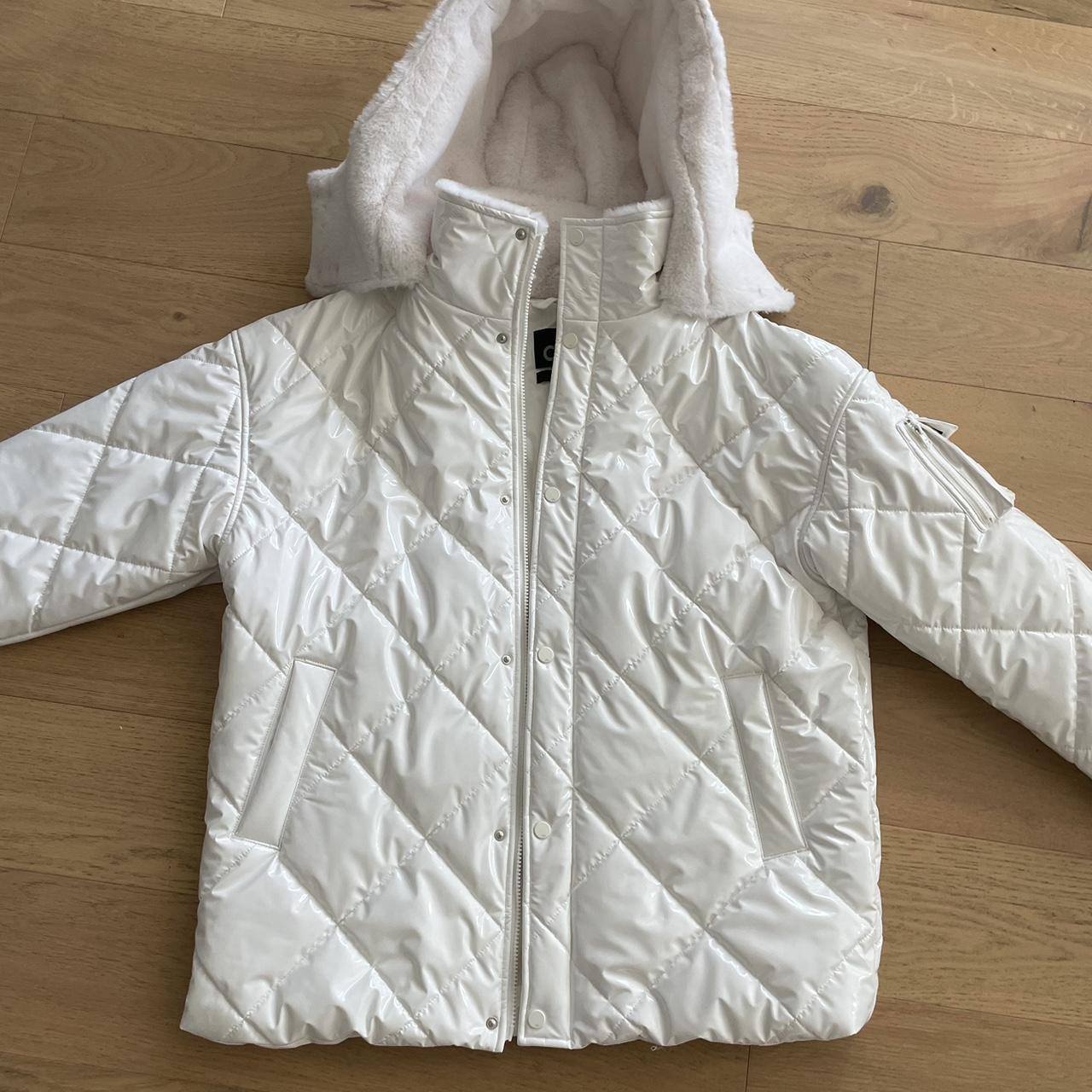 Alo yoga White puffer jacket with hood #winterjacket - Depop