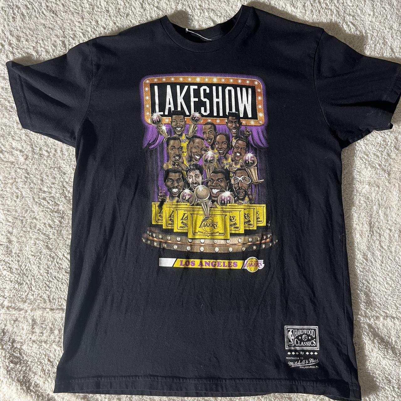 Large Mitchell & Ness “Lakeshow” Tee 🏀 • Barely... - Depop
