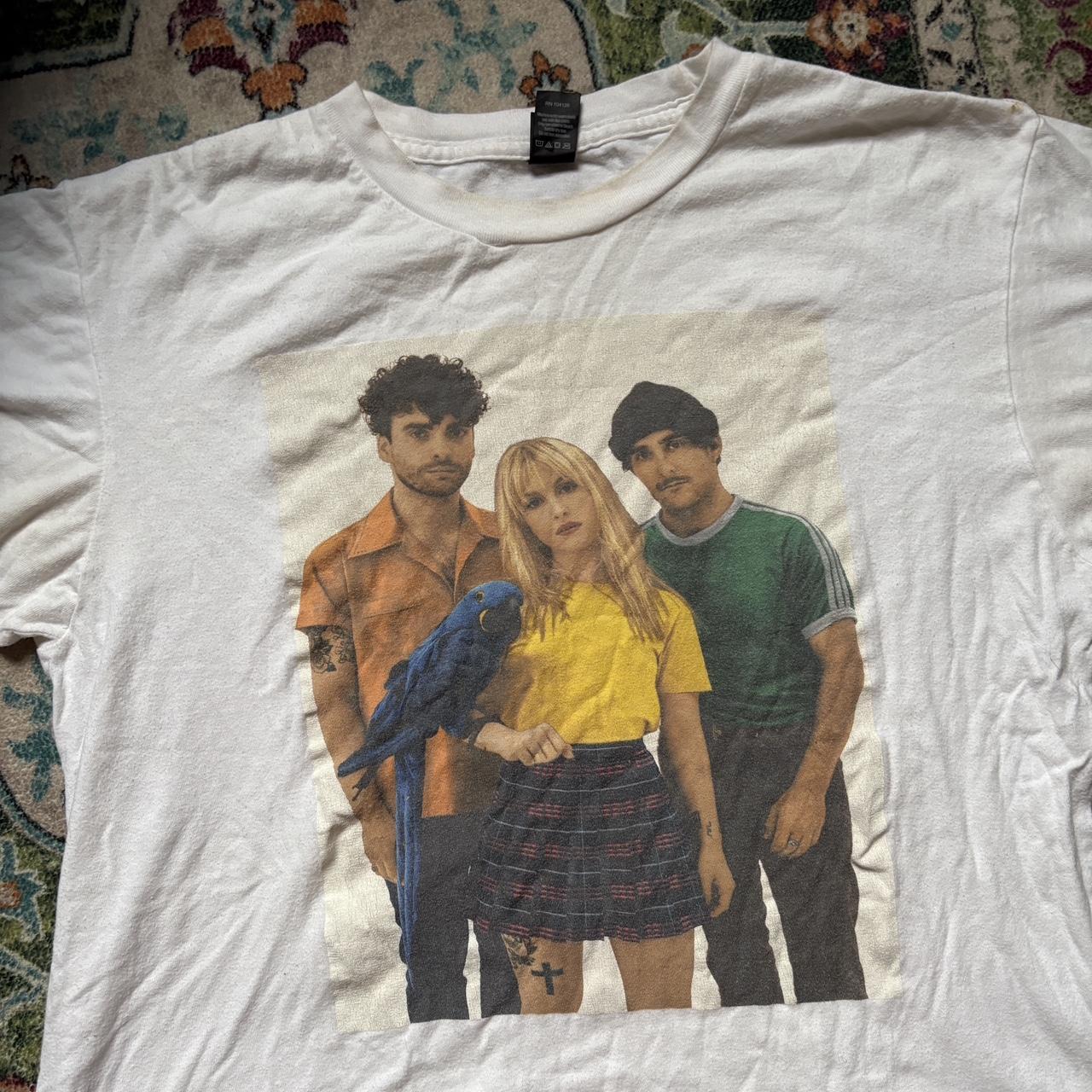 Paramore graphic tee, fits a small/medium. | Depop