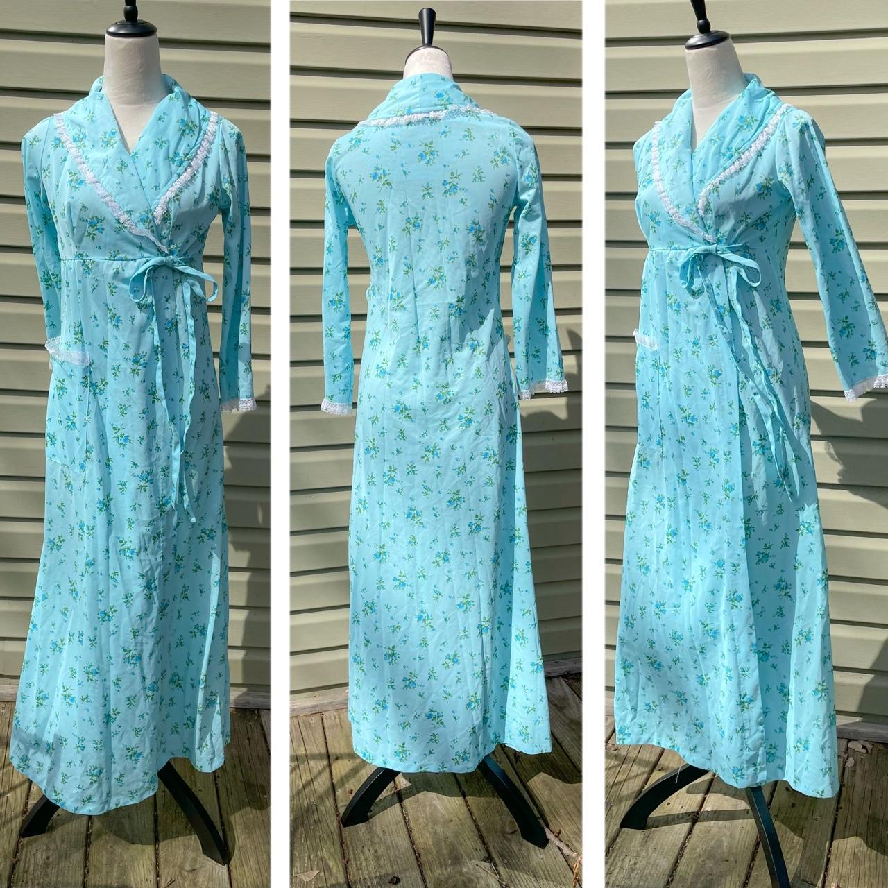 Lightweight Gorgeous blue floral pattern Lace trim... - Depop