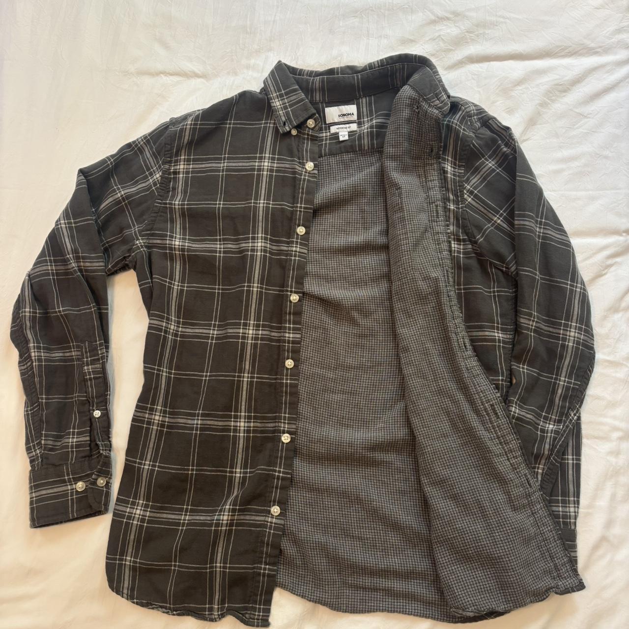 Grey and white plaid long sleeve flannel #plaidshirt | Depop
