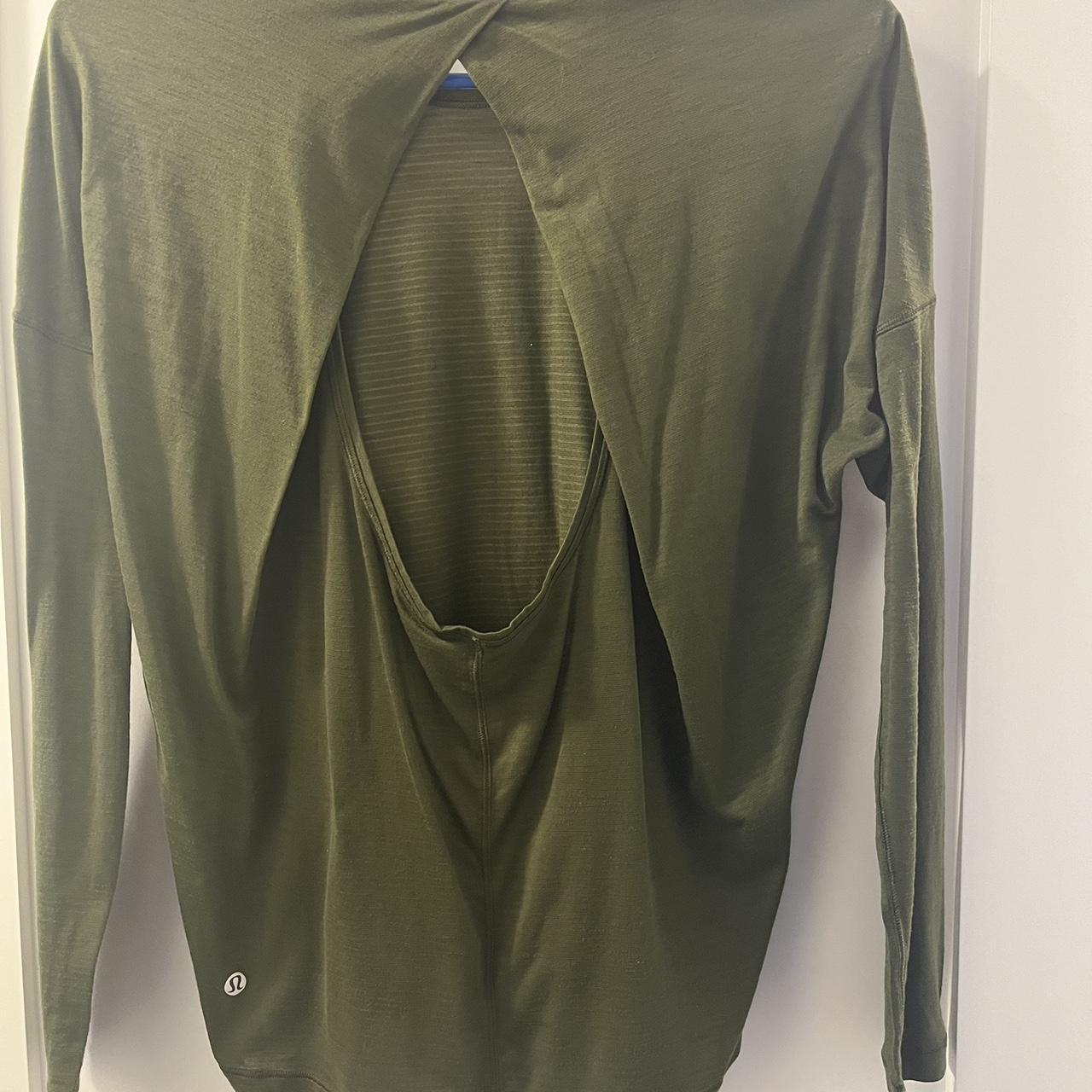 Lululemon Women's Green Shirt | Depop
