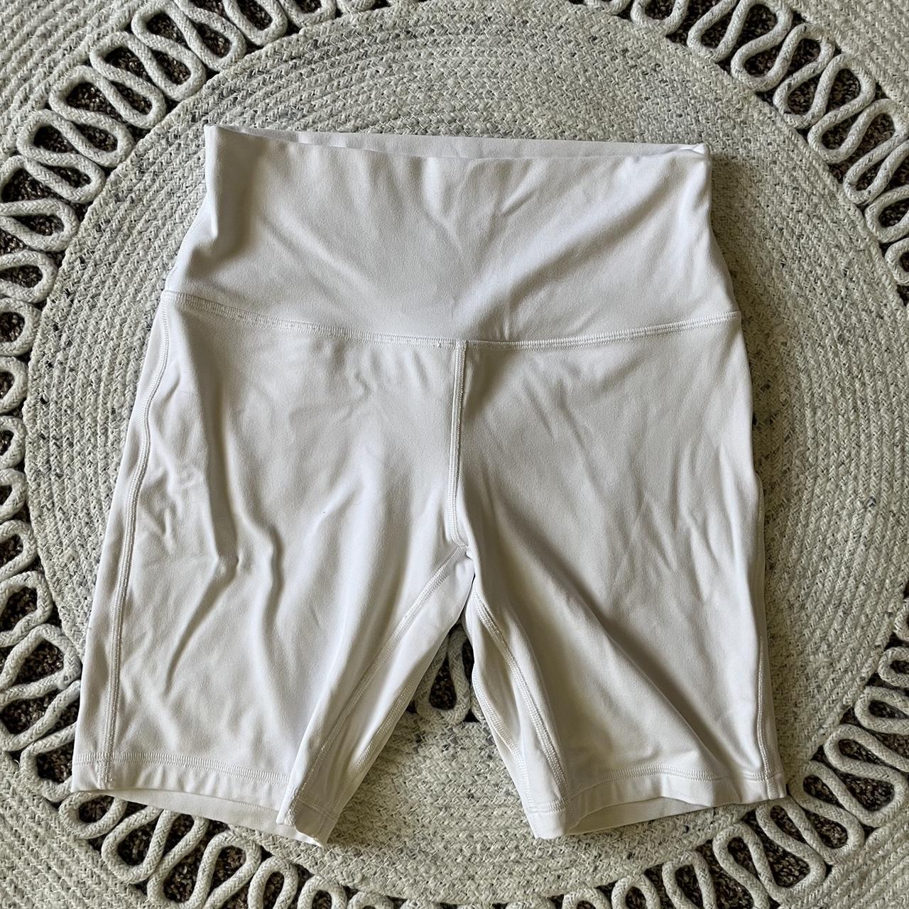 Lululemon Women's White Shorts | Depop