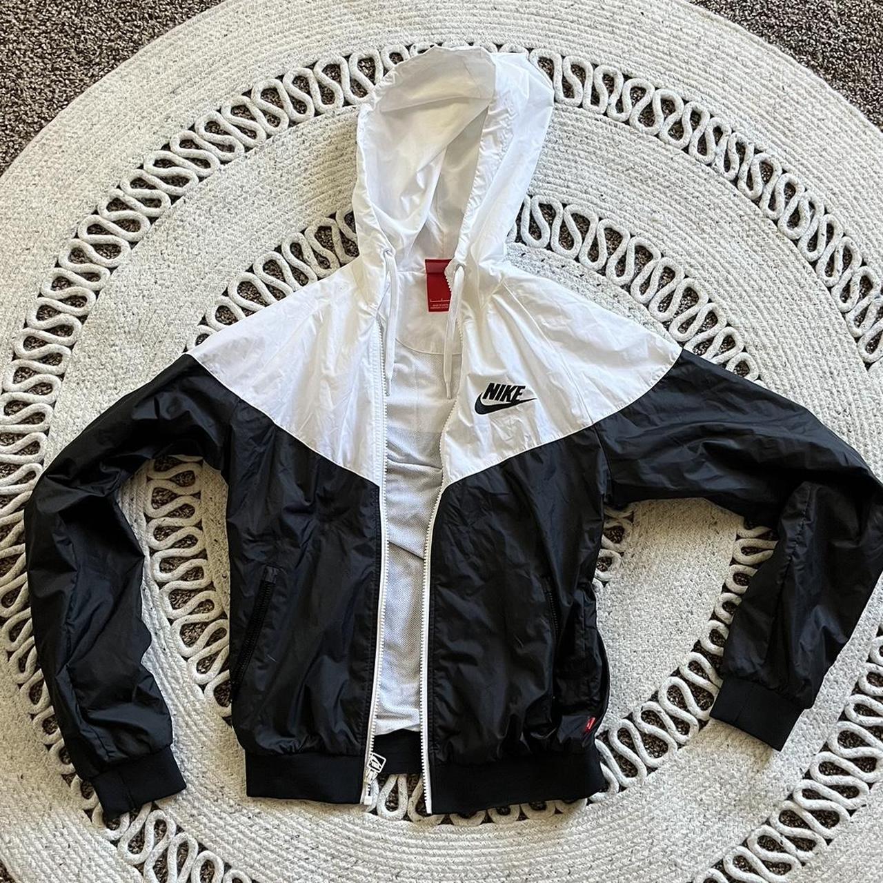 small Nike wind breaker worn once... - Depop