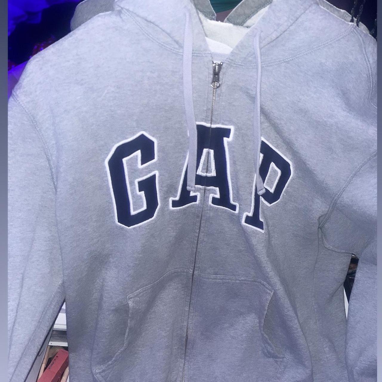 Grey GAP zip up - Depop