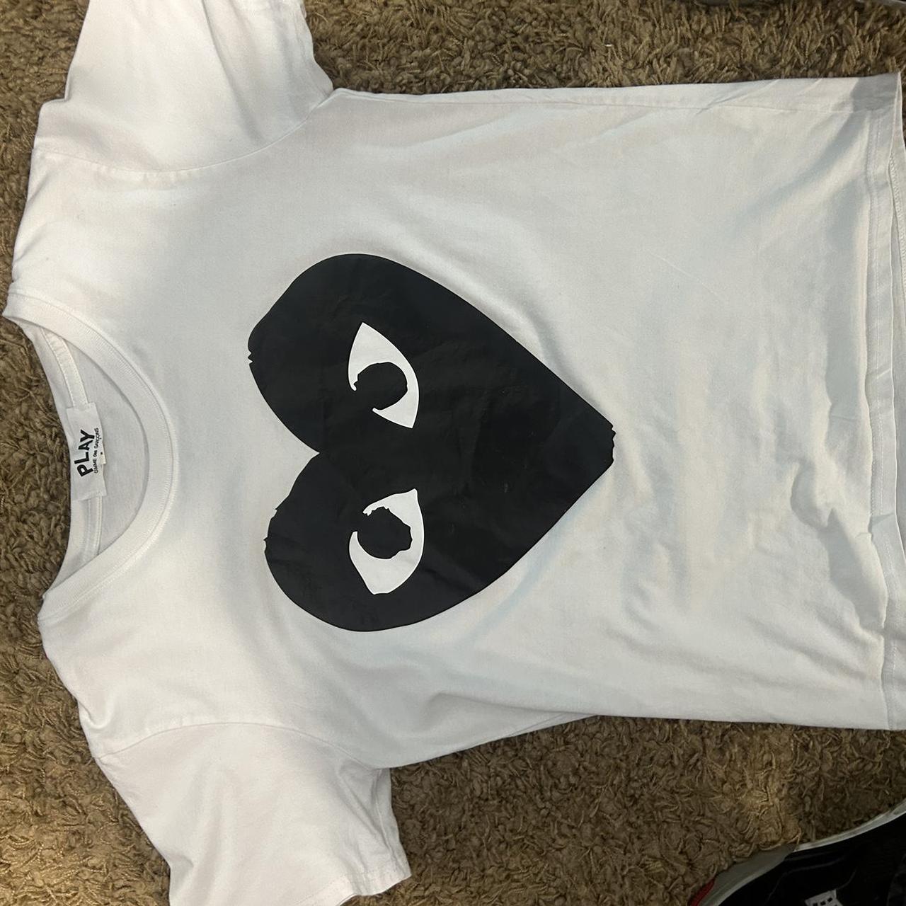 AUTHENTIc CDG t shirt worn twice fits kind of medium - Depop