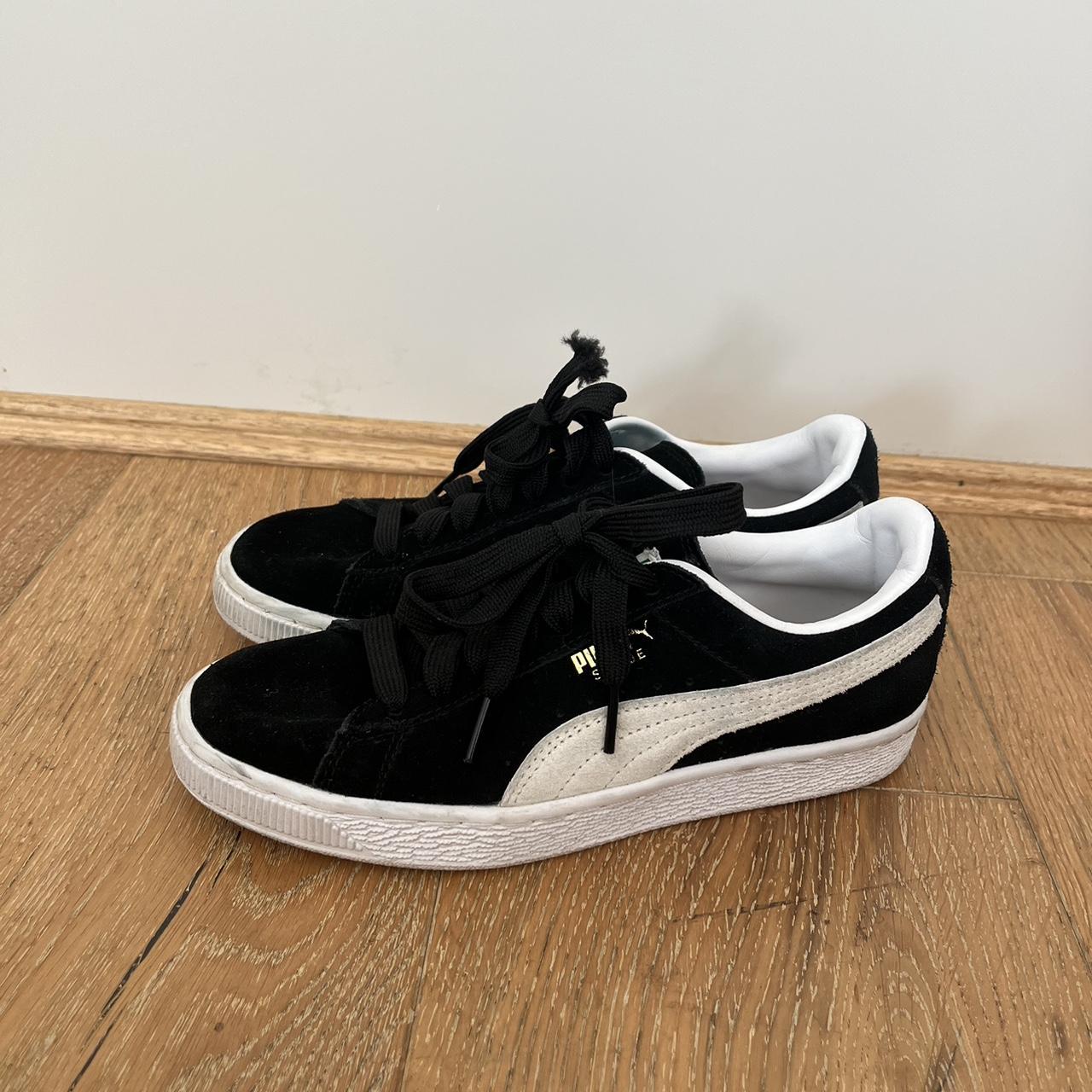 Puma Black Suede Low Tops EU37 - Depop