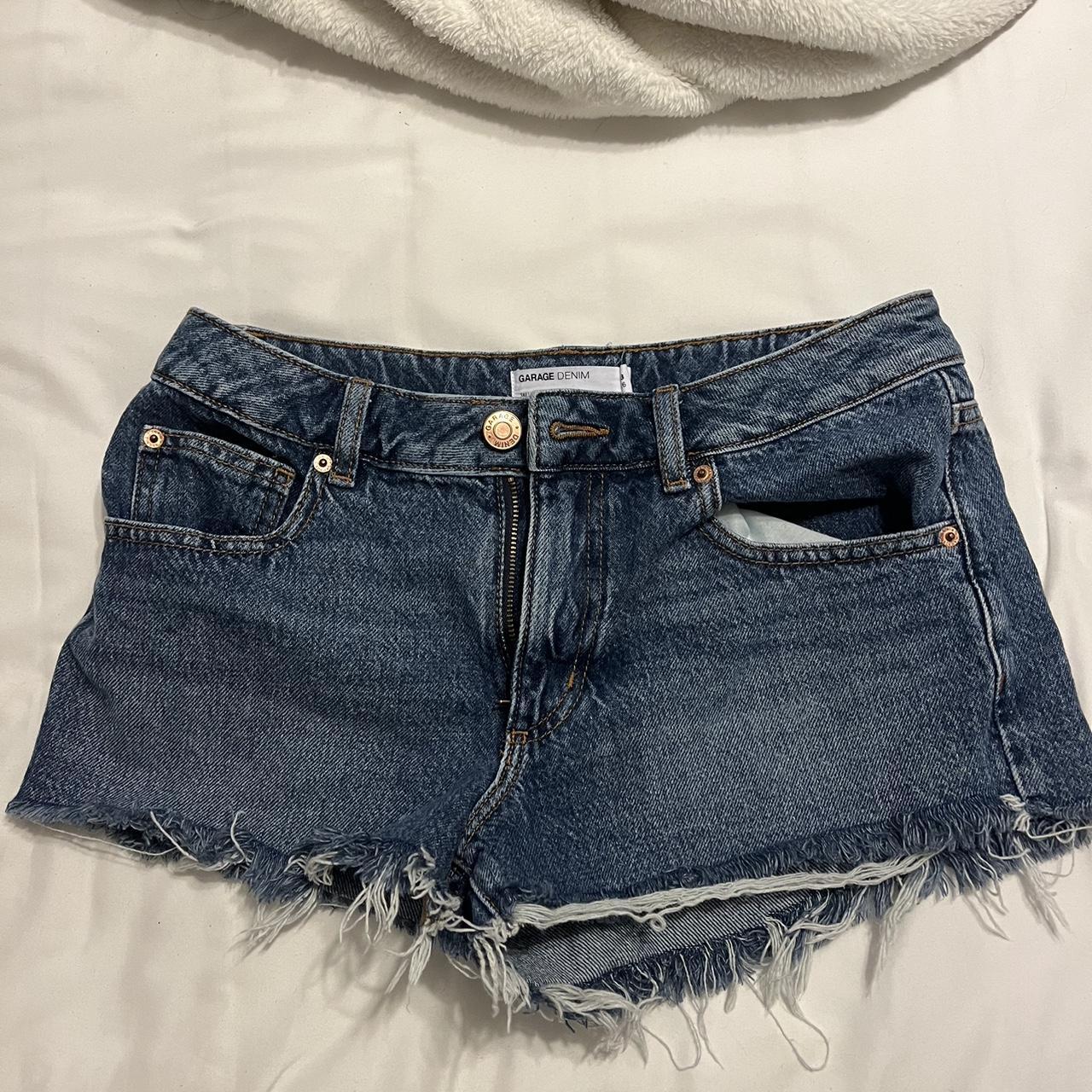 garage low rise jean shorts - Depop