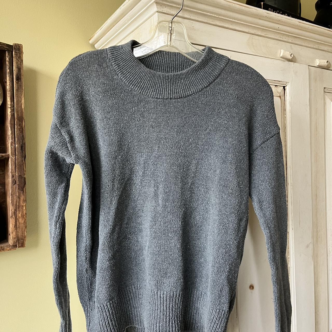 Size S toad & co sweater - Depop