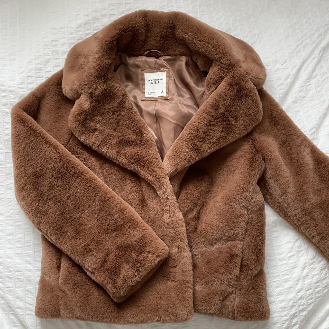 Abercrombie & Fitch Faux fur coat Carmel M Large... - Depop
