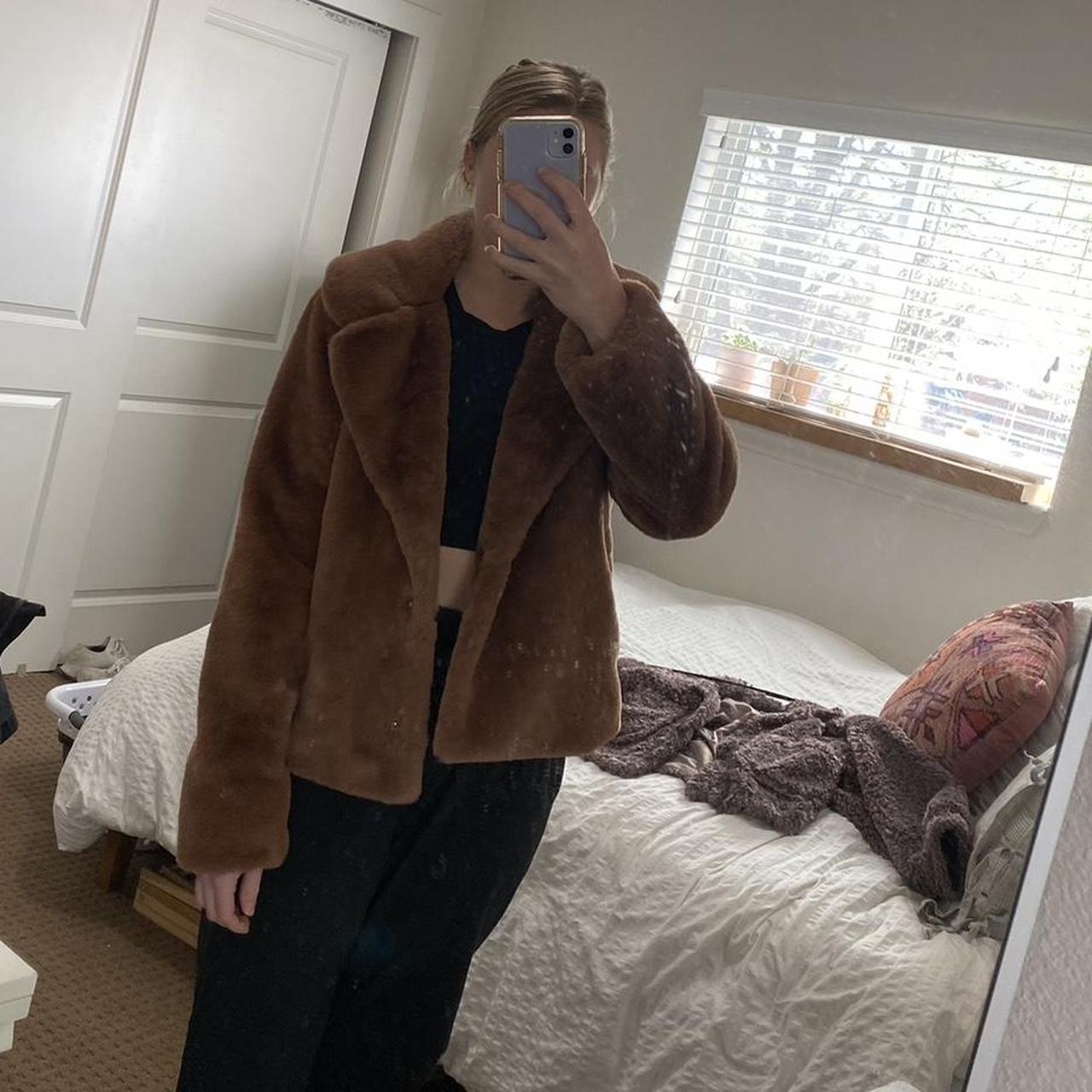 Abercrombie & Fitch Faux fur coat Carmel M Large... - Depop