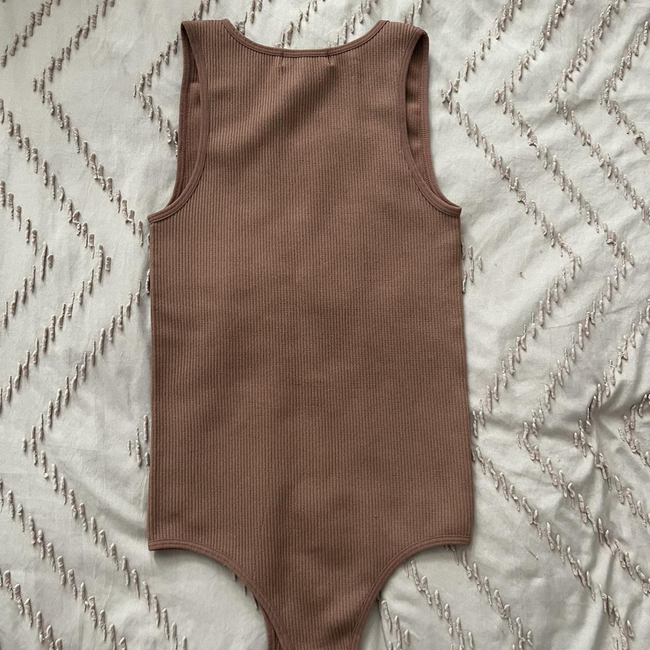 Brown ribbed bodysuit - Depop