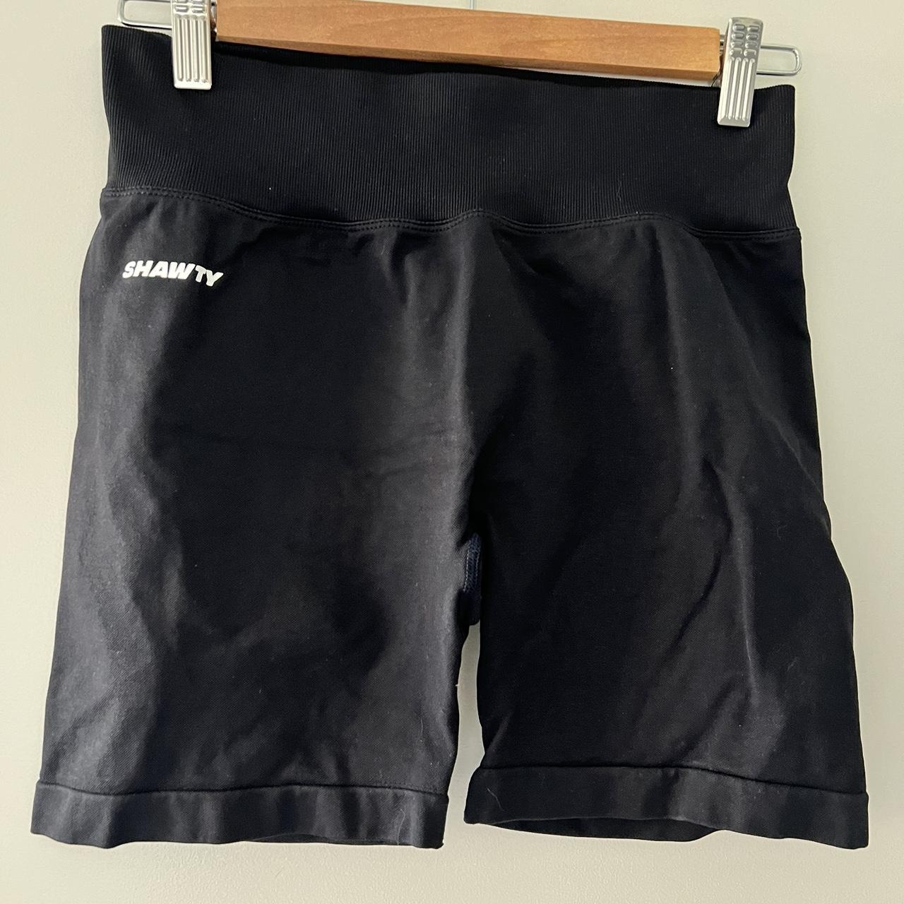 Shawty scrunch bum gym shorts #activewear - Depop