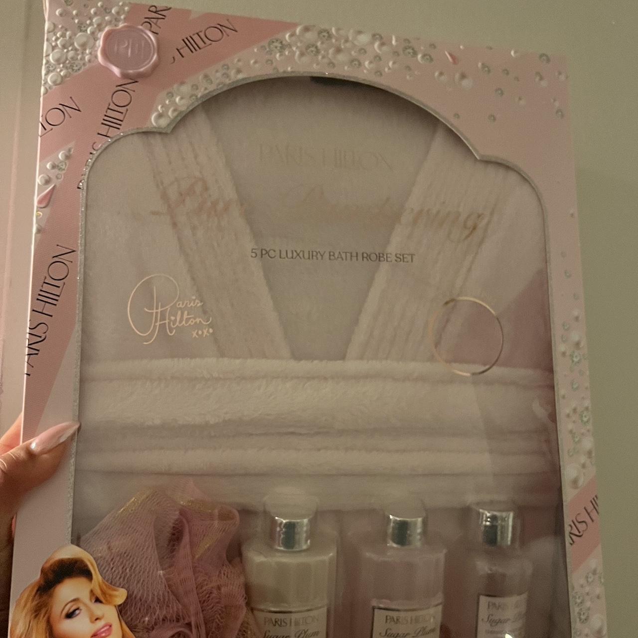 Paris Hilton 5pc luxury bath robe set - white and... | Depop