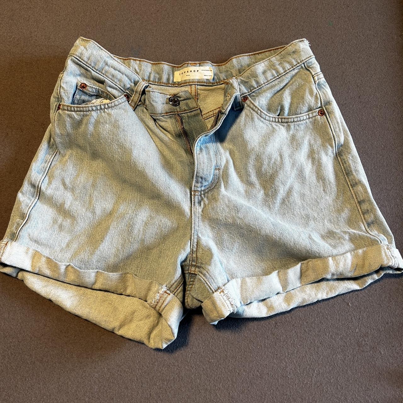Size 8 shorts. Worn a few times, but like new. - Depop