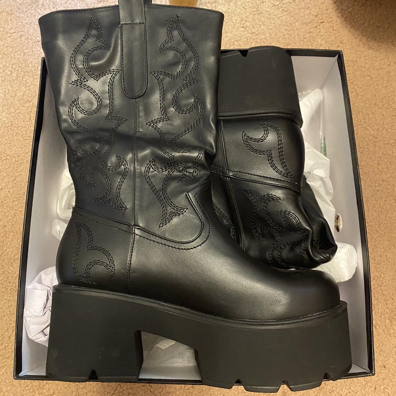 AZALEA WANG PLATFORM COWGIRL BOOTS!!!! Size women’s... - Depop