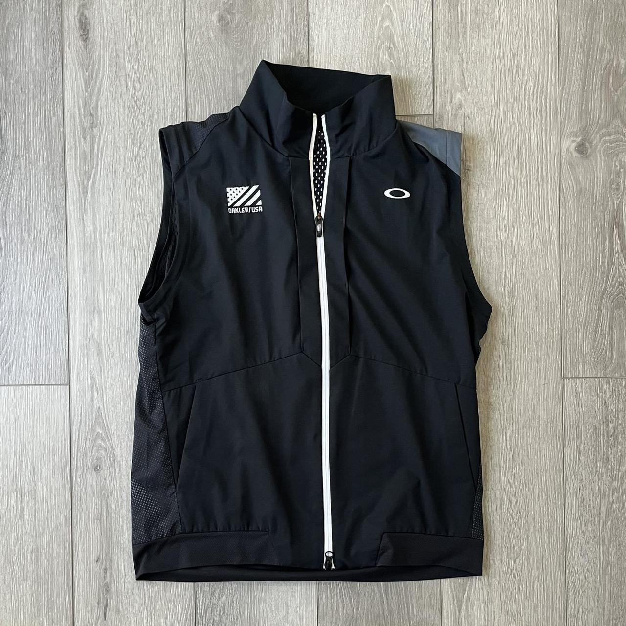 Oakley Zip-up 2-way Jacket. Perfect design for golf... | Depop