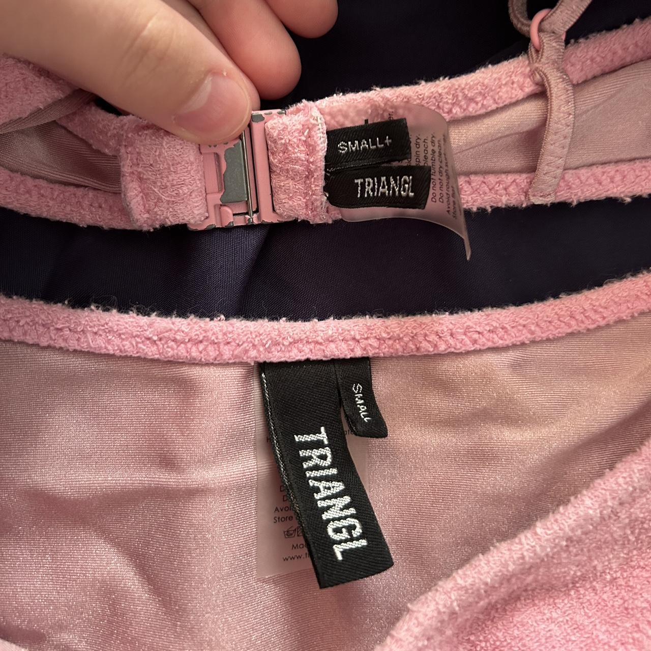 Super super cute!! Fits so good and well , horrible... - Depop