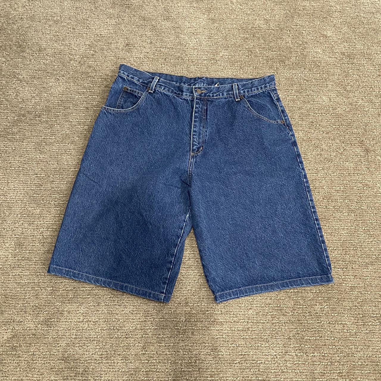 very cool solo jorts size 40 only flaw is one of the... - Depop
