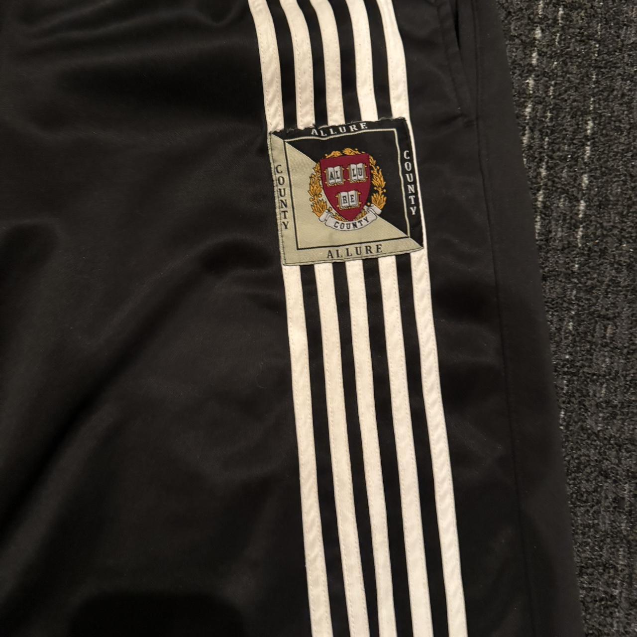 🖤 Allure County Sweats (Re-pop) Logo was falling... | Depop